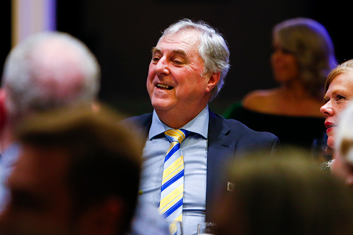 Stay Connected – The Mentonians