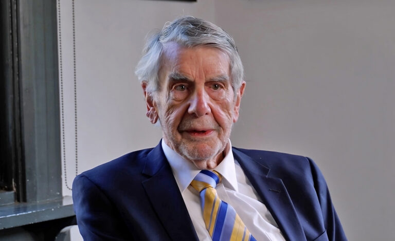 Vale – Max Simmons – The Mentonians